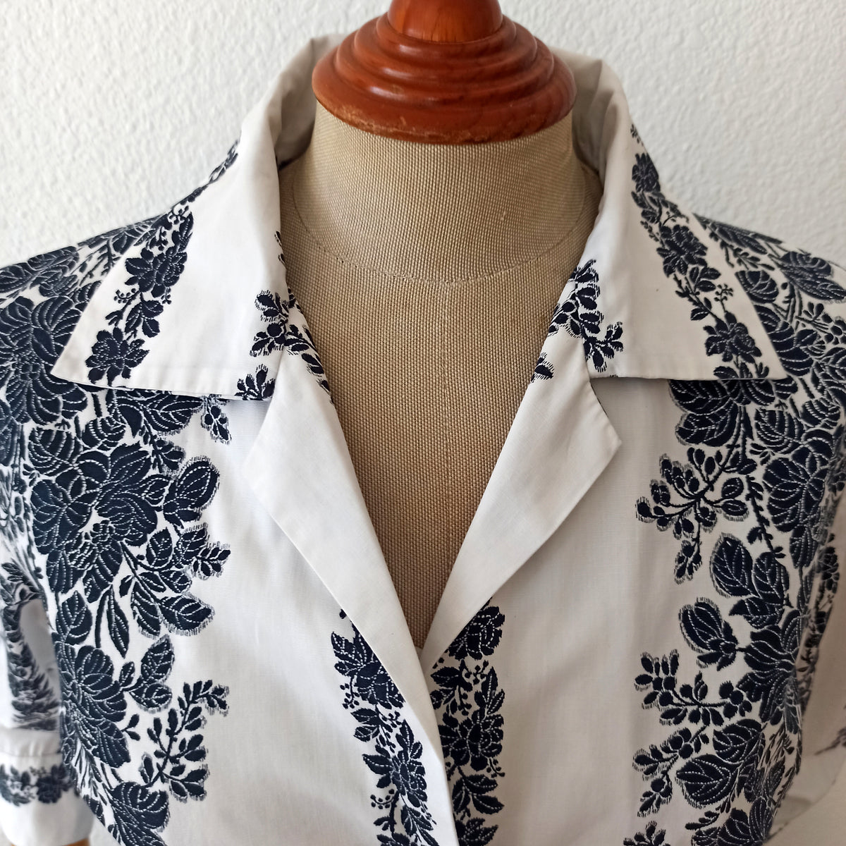 1950s - Spectacular Black Floral Print Cotton Dress - W29 (74cm) – Der ...